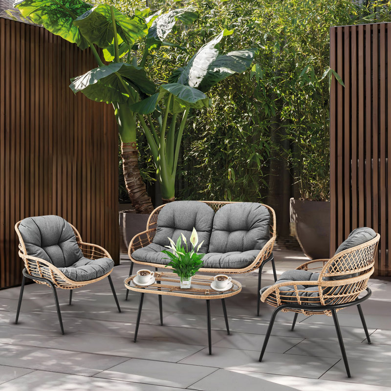 Dailyn Outdoor Lounge Chair